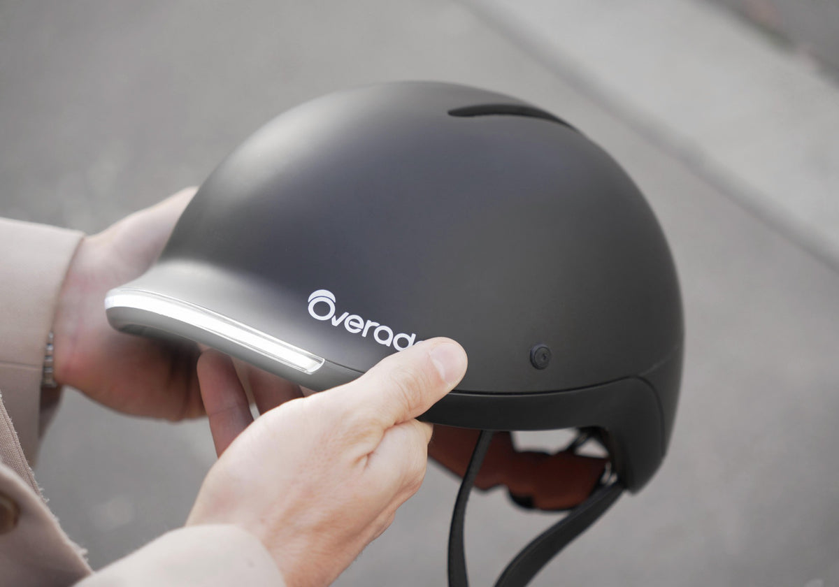Overade LIFE - Helmet with integrated lights